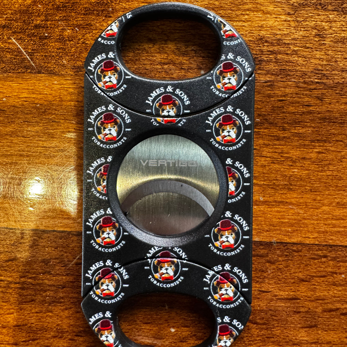 James and Sons Cutter – James and Sons Tobacconist